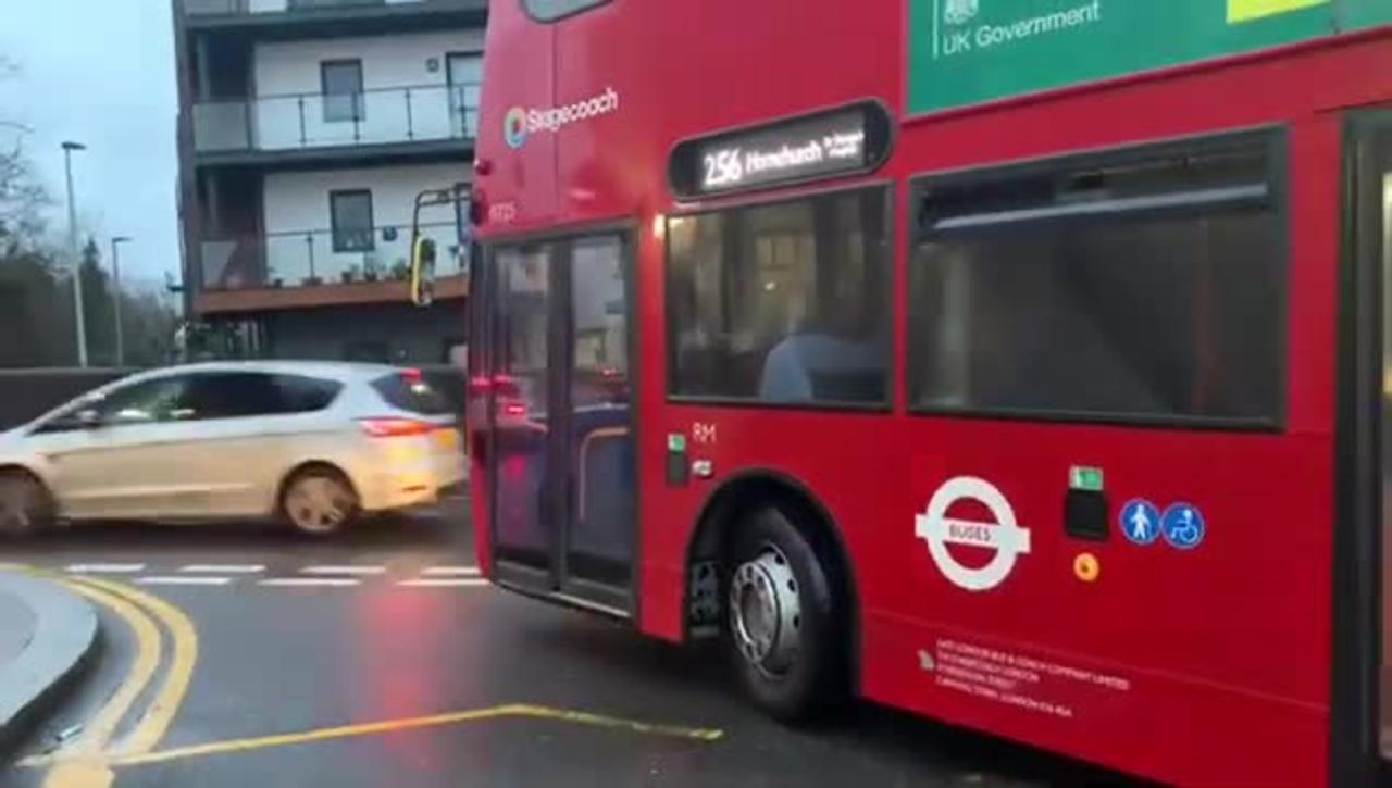 Happy New Year - 256 Bus Route to St George’s - One News Page VIDEO