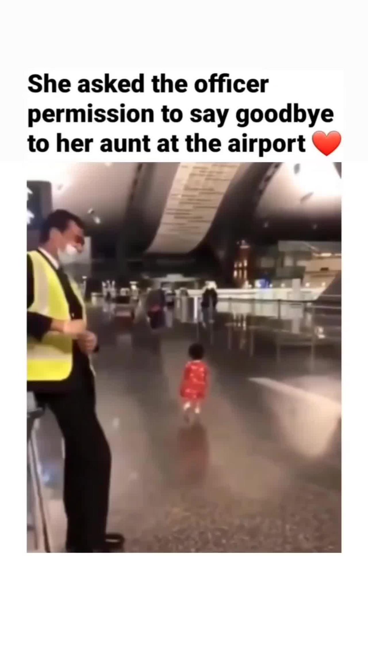 Cute girl asking permission to say goodbye - One News Page VIDEO