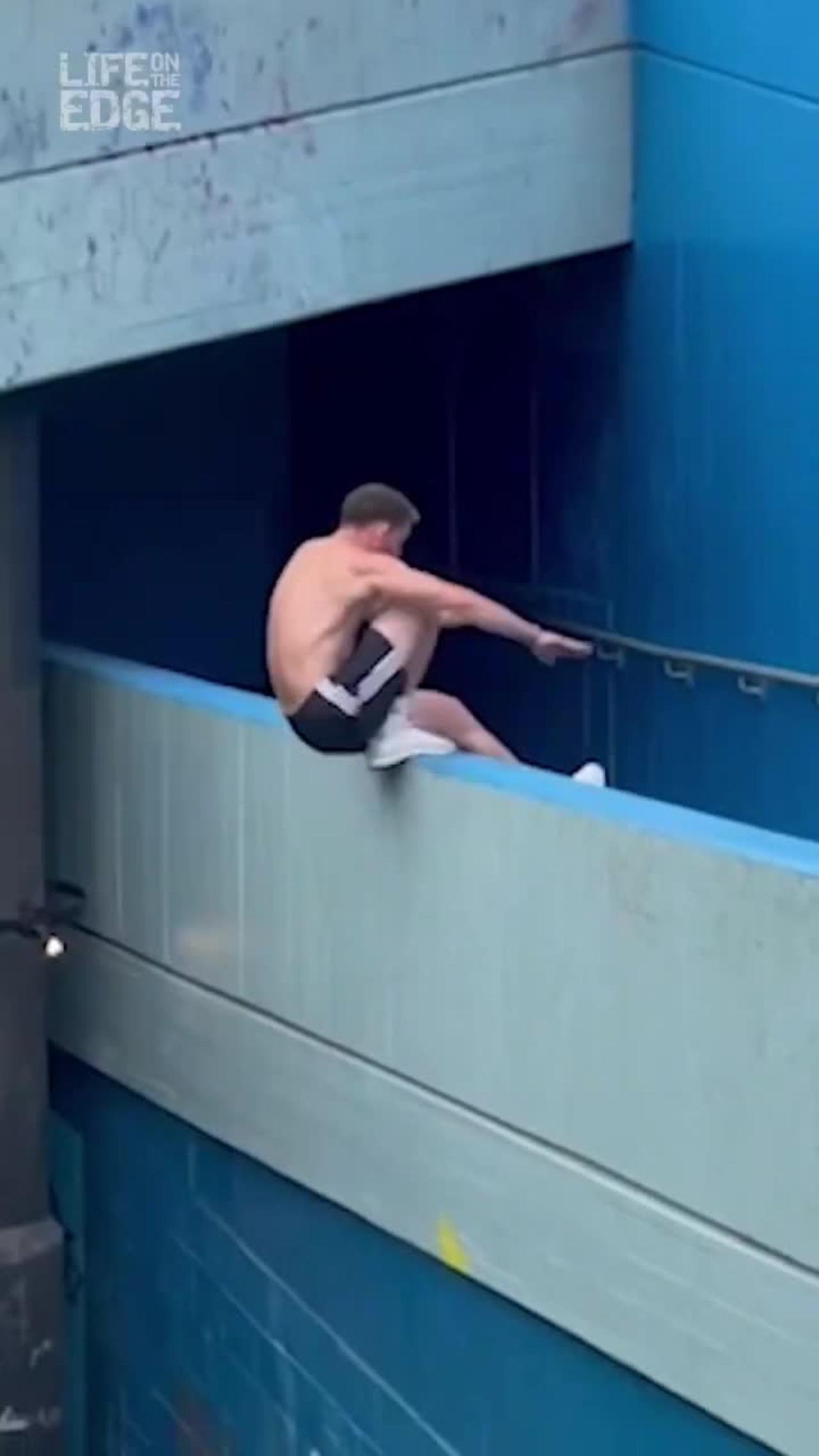 EPIC PARKOVER FAIL 2022 Man plunges from bridge - One News Page VIDEO