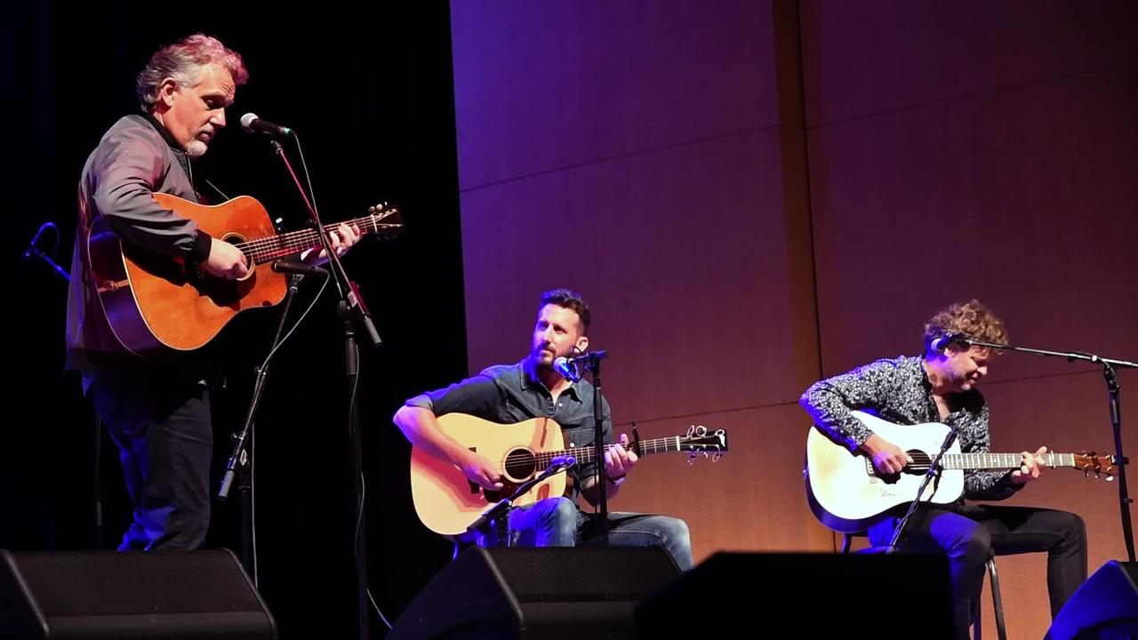 Deep River Blues at the North Carolina Guitar - One News Page VIDEO