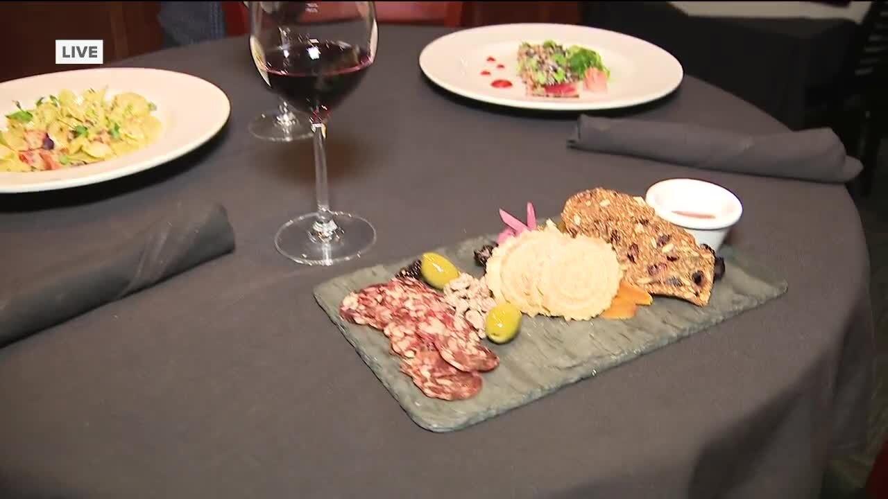 Sean Daly live at Brix 33 in Trinity - One News Page VIDEO