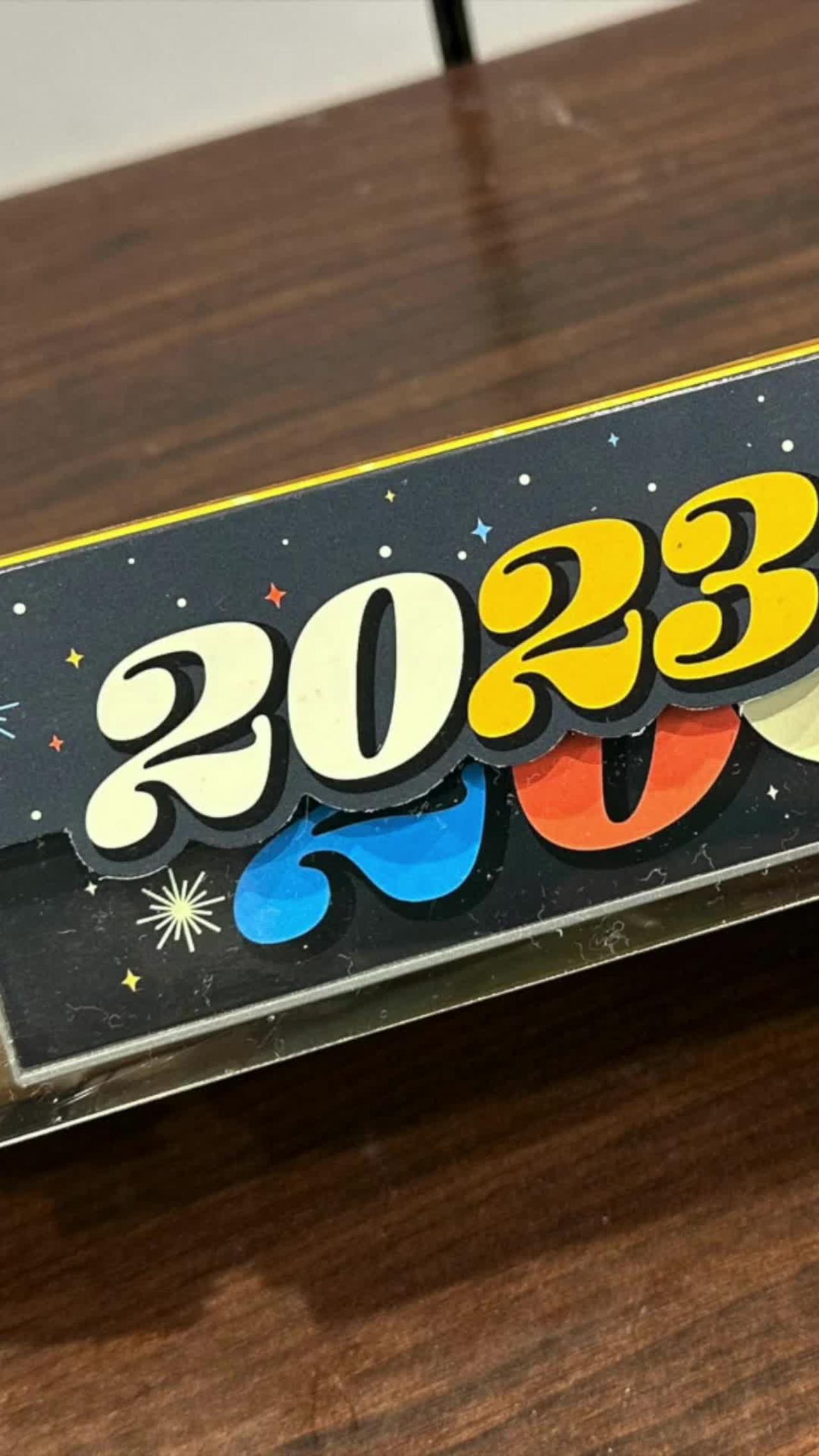 Disney Parks 2023 Peterbilt Model 387 Hauler - One News Page VIDEO