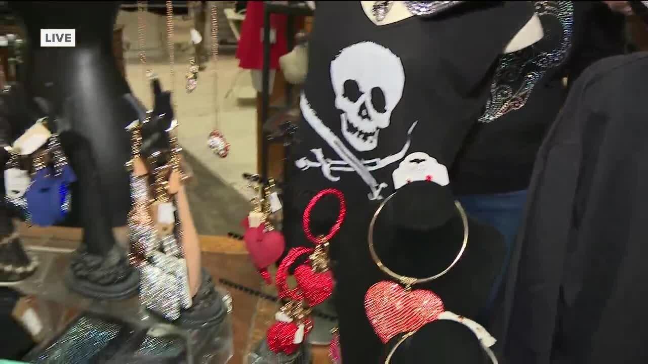 Sean Daly live at the South Tampa Trading - One News Page VIDEO