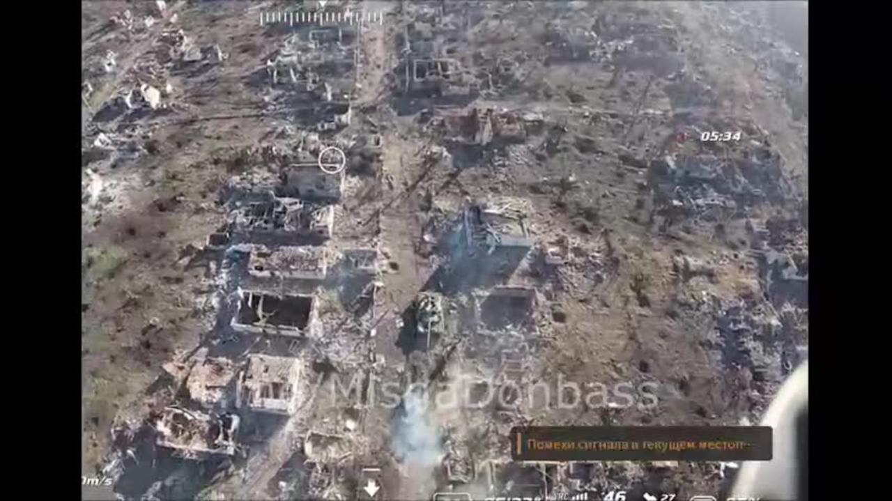 T-90M MBT in the ruins of Marinka Ukraine - One News Page VIDEO