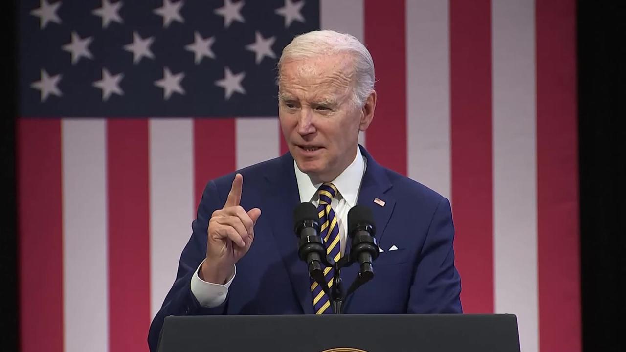 Joe Biden gives speech on economy at IBEW union - One News Page VIDEO