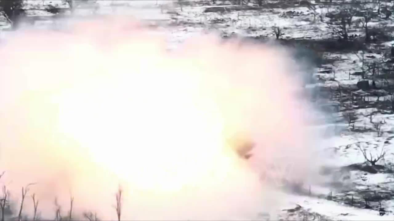 Russian TOS-1A Solntepek heavy flamethrower - One News Page VIDEO