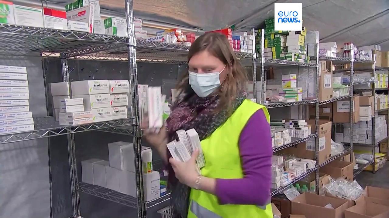 Belgian medical volunteers open field hospital - One News Page VIDEO