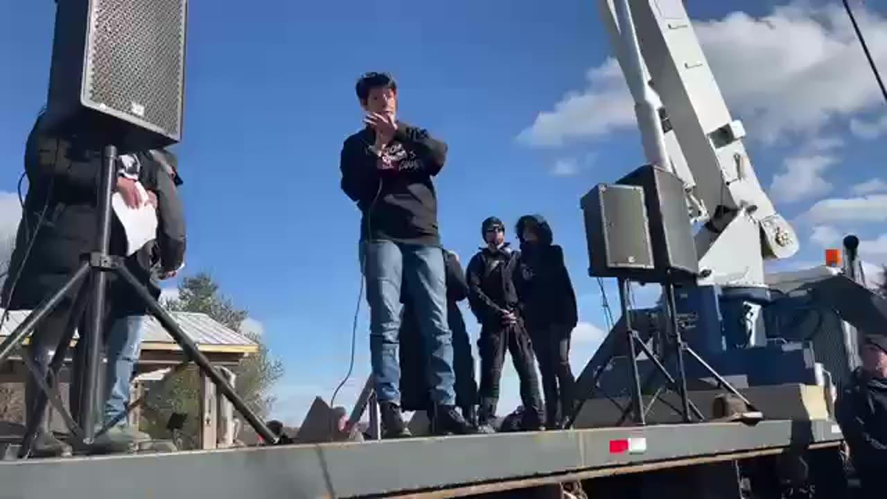 German MEP Christine Anderson Speaks to hundreds - One News Page VIDEO