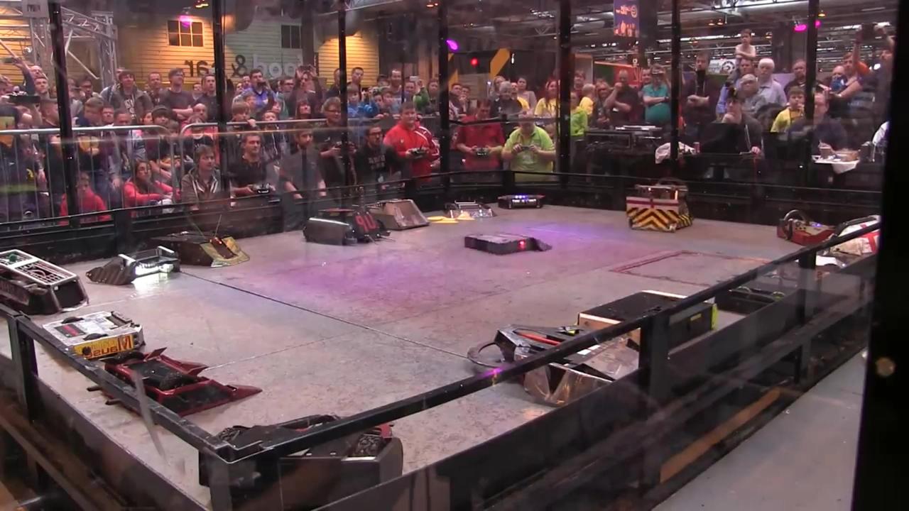 robot fight to the death - One News Page VIDEO