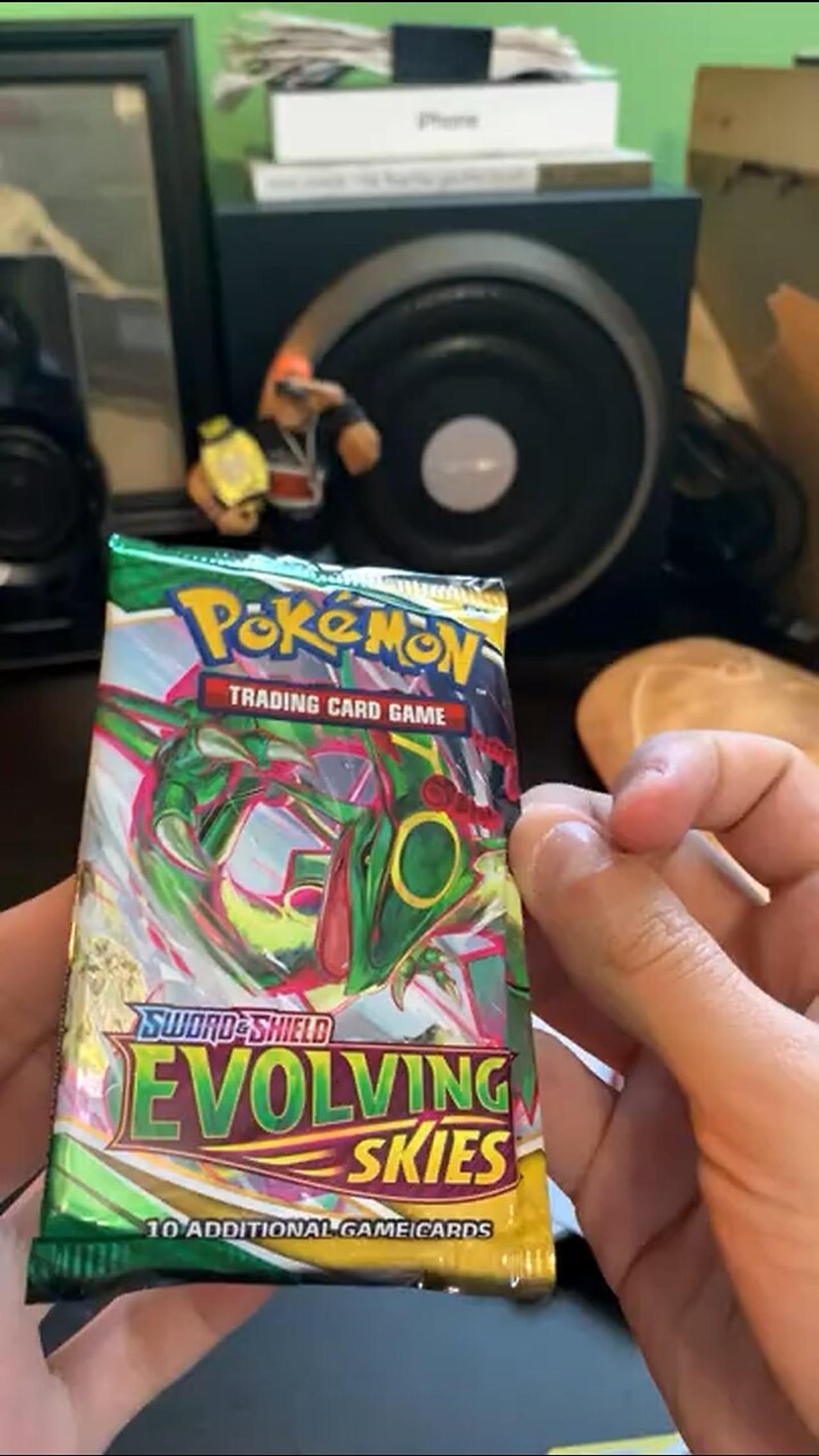 Beautiful Eeverlutions Full Art from Evolving - One News Page VIDEO