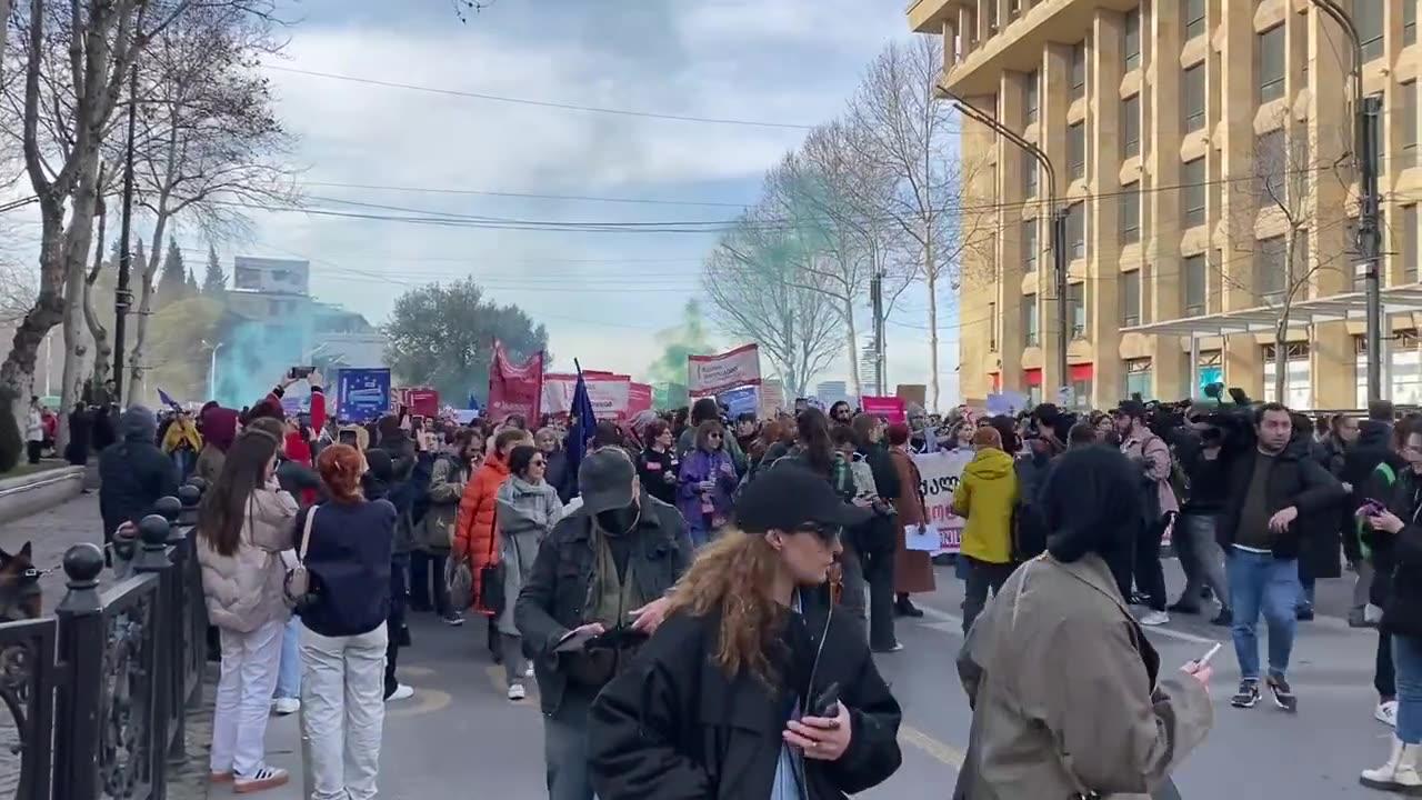 A new rally has started in Tbilisi, Georgia. - One News Page VIDEO