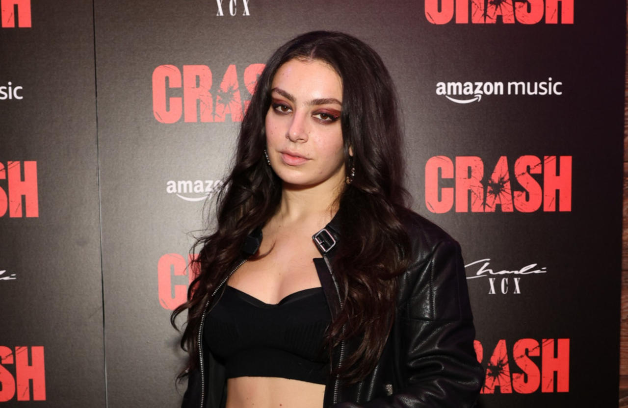 Charli XCX and Jack Antonoff penning new music - One News Page VIDEO