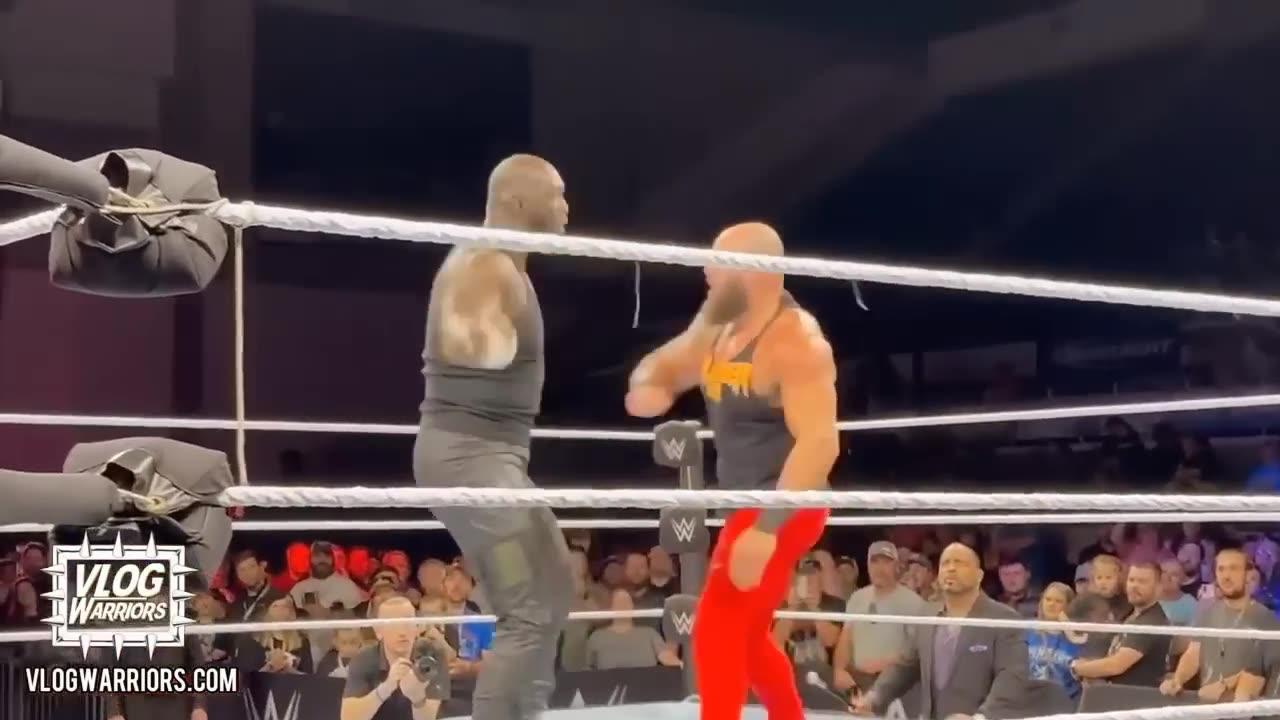 BRAUN STROWMAN AGAIN DESTROYS OMOS - WWE SUNDAY - One News Page VIDEO