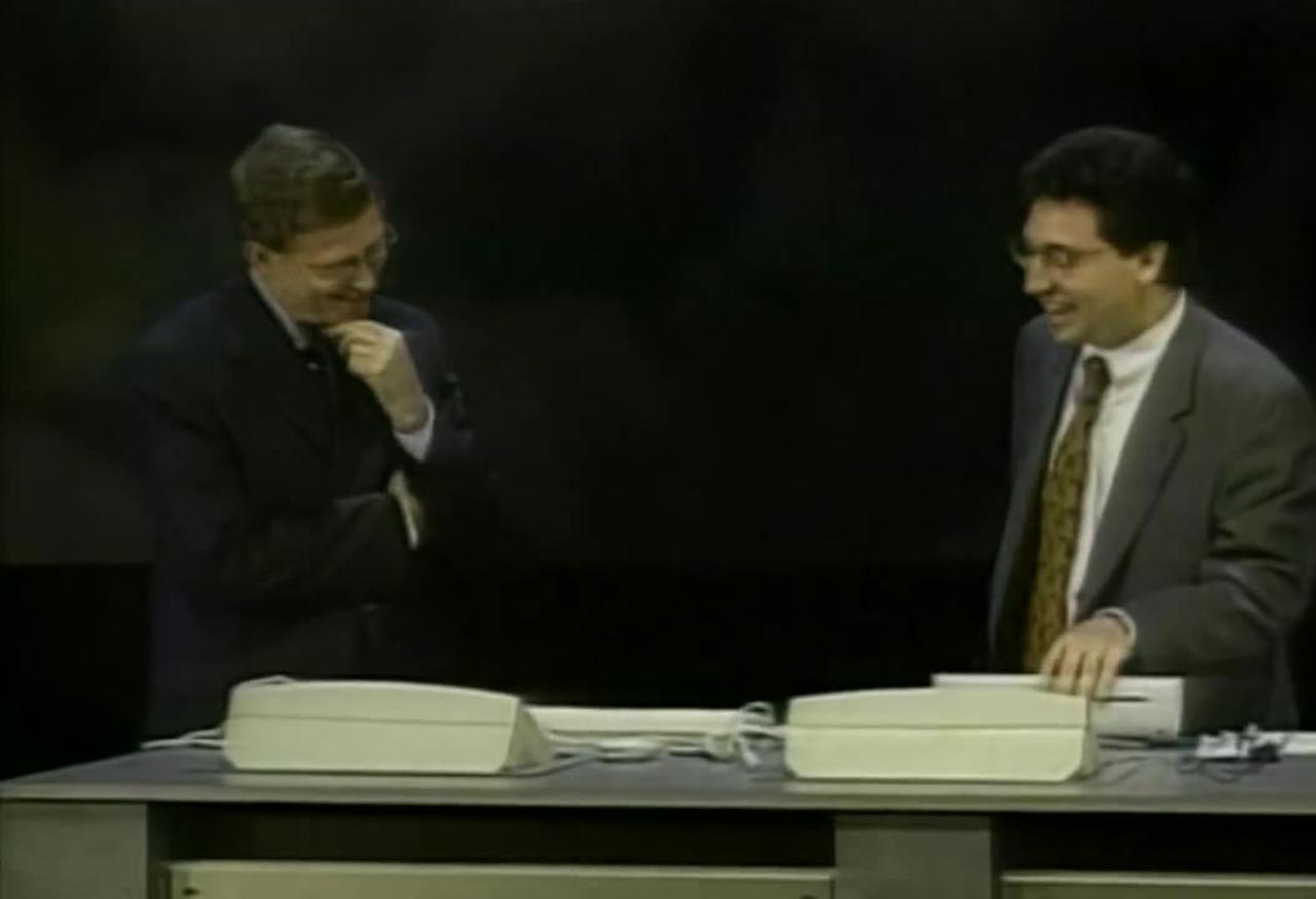 Windows 98 presentation fail - One News Page VIDEO