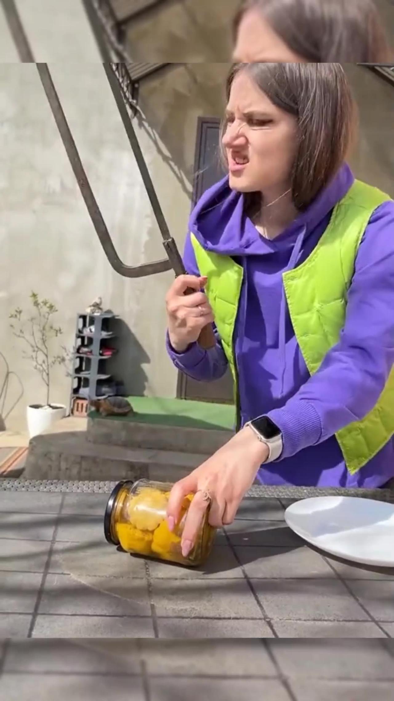 tasks of everyday life - One News Page VIDEO