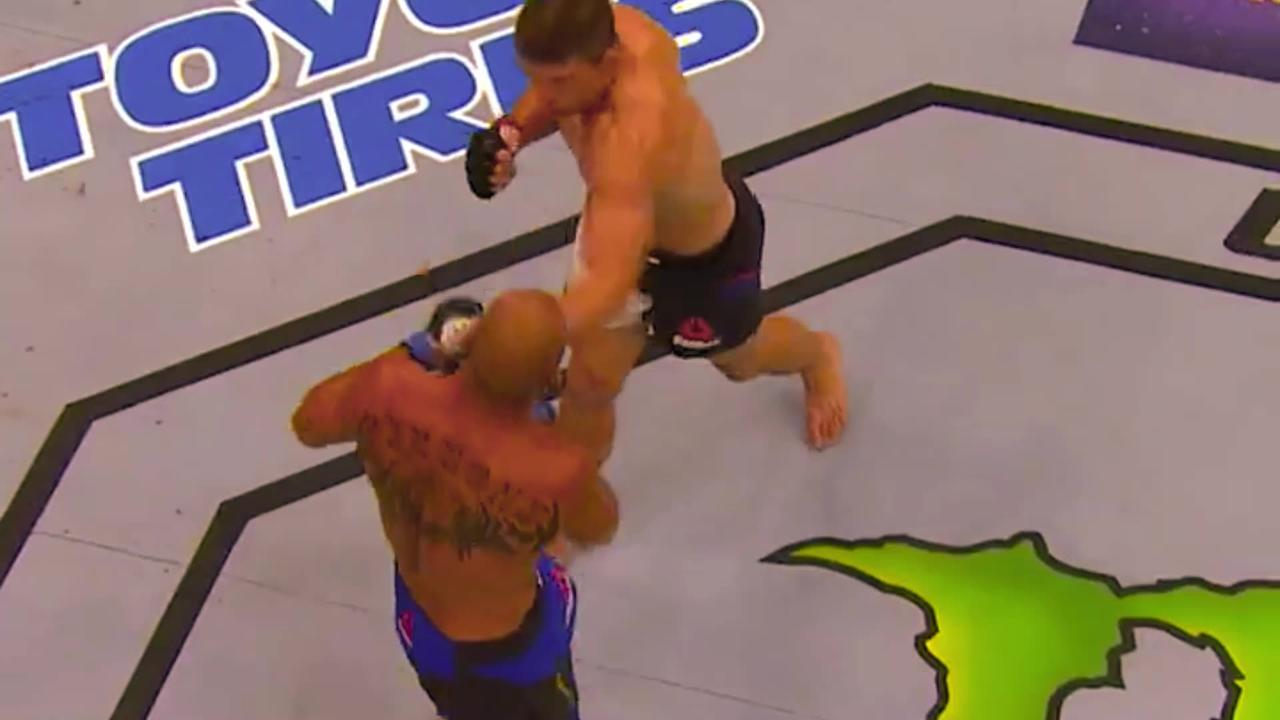 One of the greatest combos in UFC history! - One News Page VIDEO