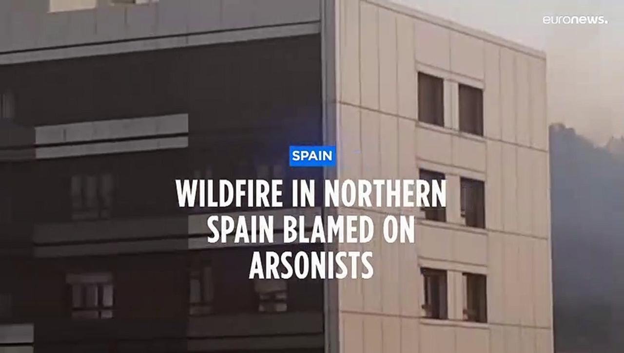 Officials say arson behind wildfires in northern - One News Page VIDEO