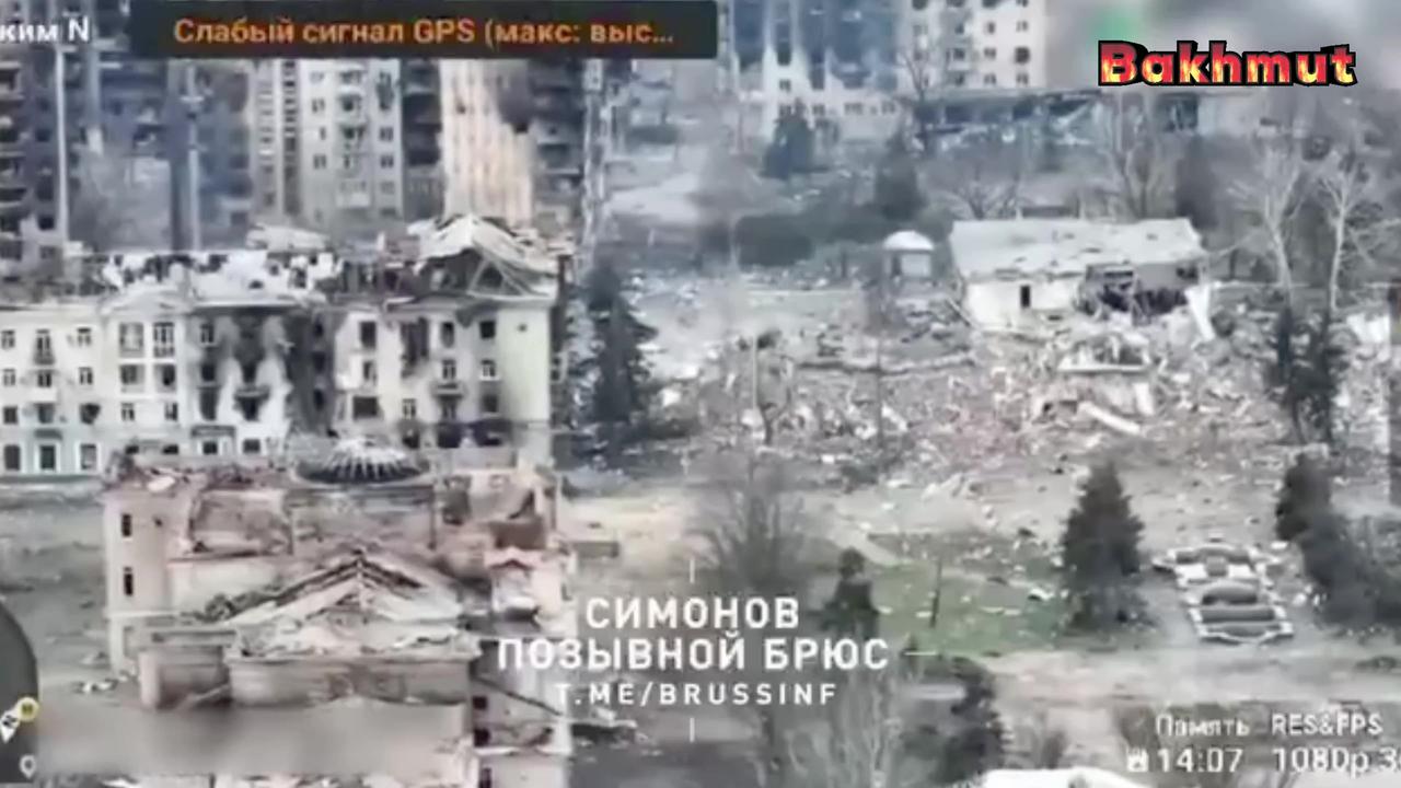 Flags of Russia and PMC Wagner fly over the - One News Page VIDEO