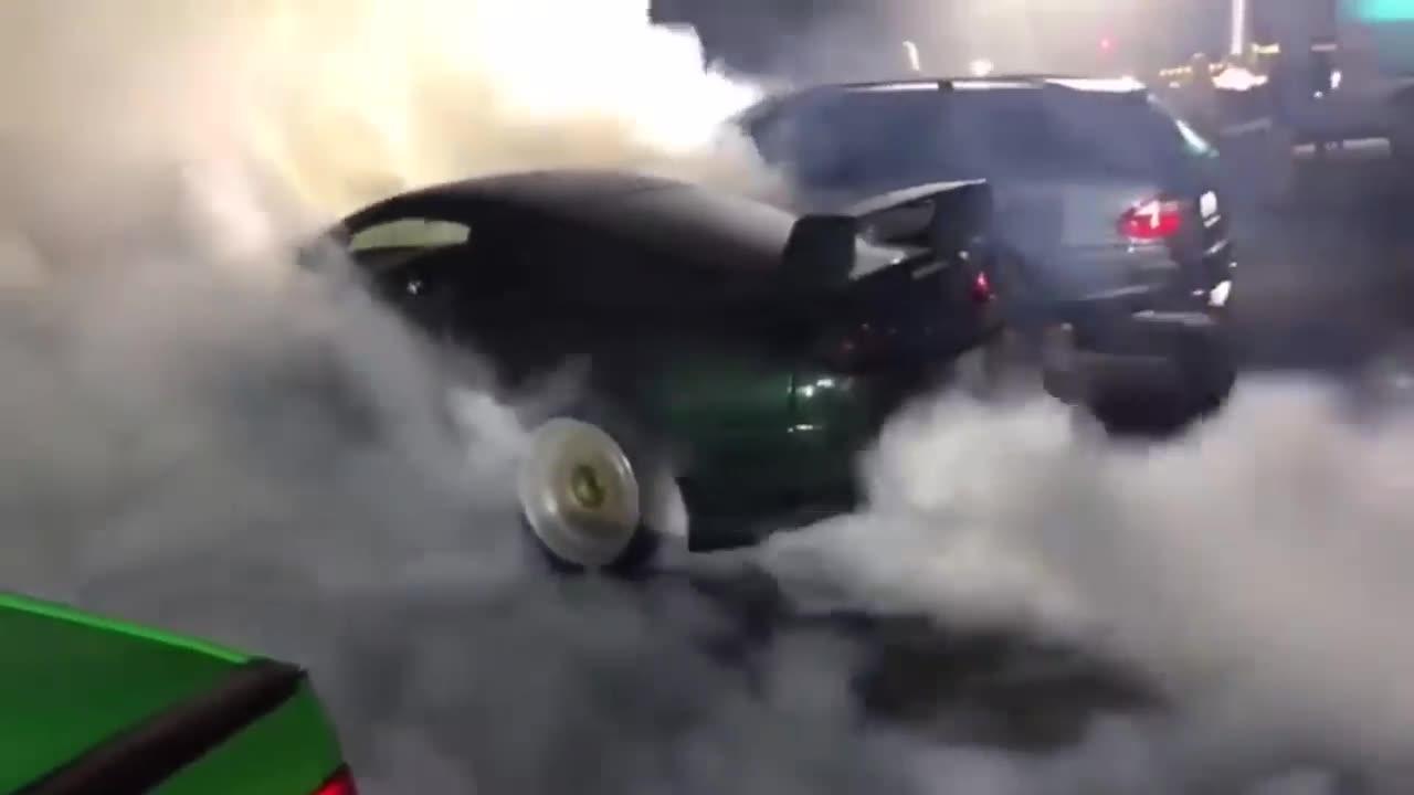 Toyota Supra Mk4 Epic burnout - One News Page VIDEO