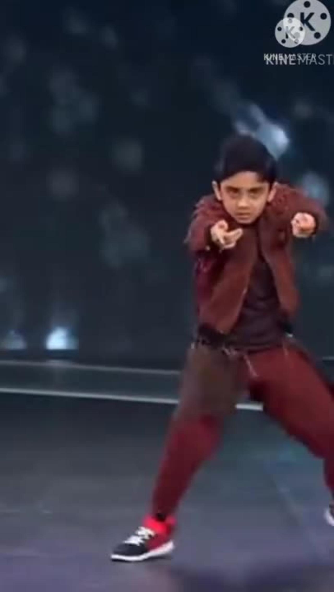 Sanchit Dance Chal Chaya Chaya Song Dance - One News Page VIDEO