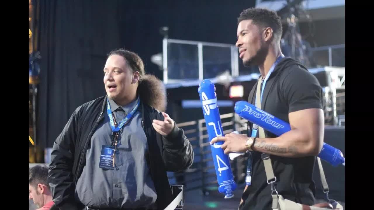 PlayStation experience CPT 2017 IRL [Low Tier - One News Page VIDEO