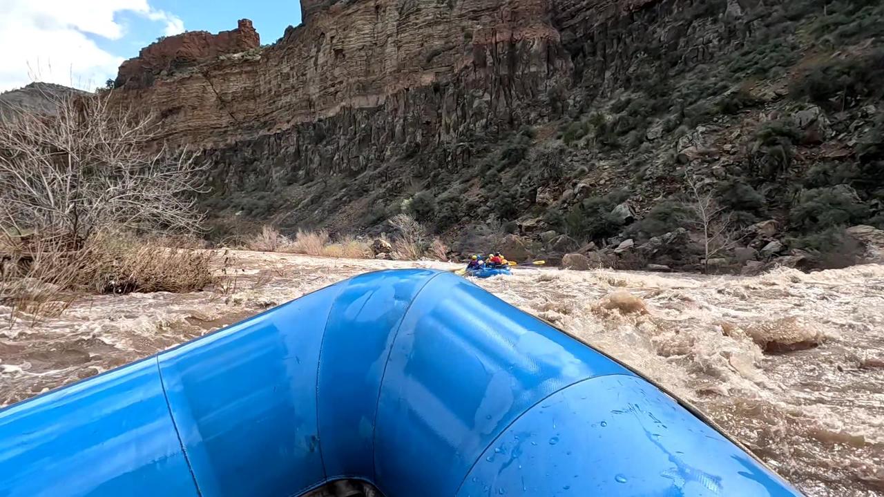 Whitewater Rafting on the Upper Salt River - One News Page VIDEO