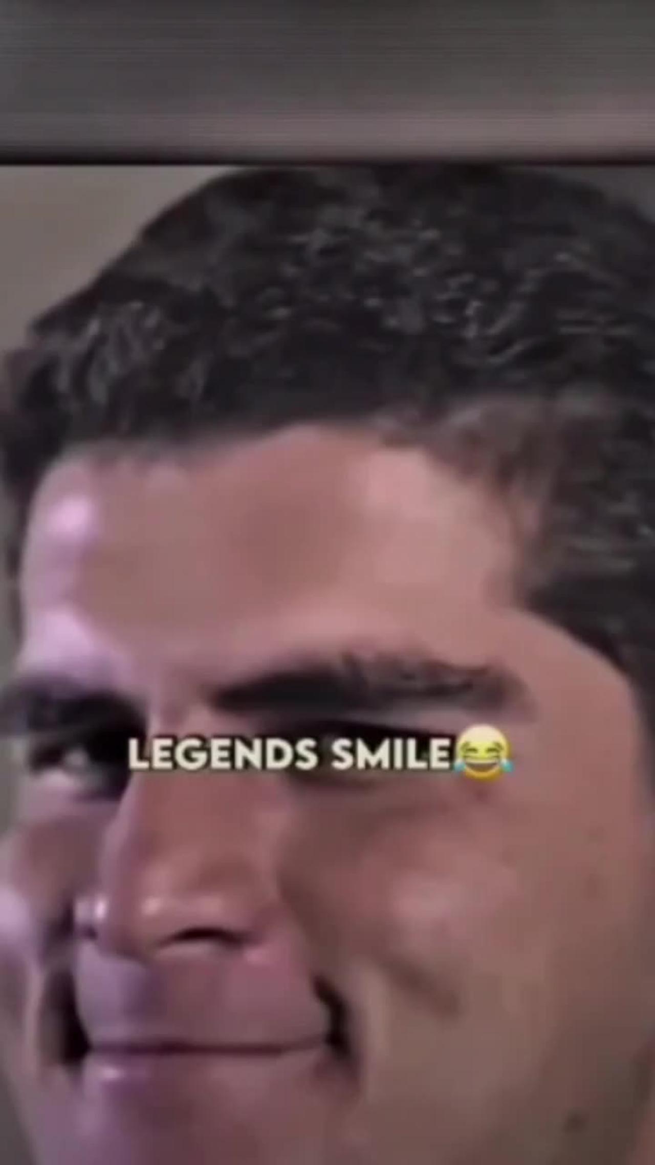 Normal people’s smile vs legend’s smile - One News Page VIDEO