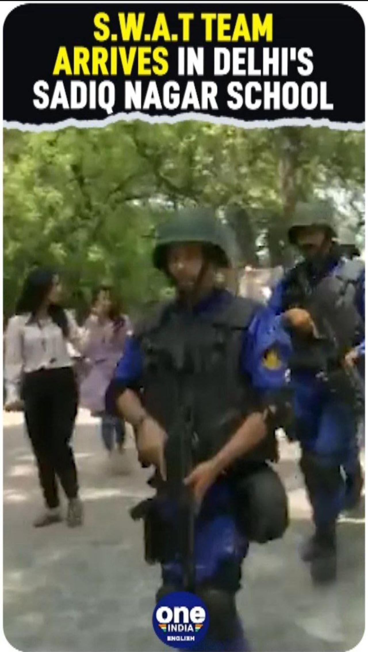 Delhi: SWAT team arrives at Sadiq Nagar after - One News Page VIDEO