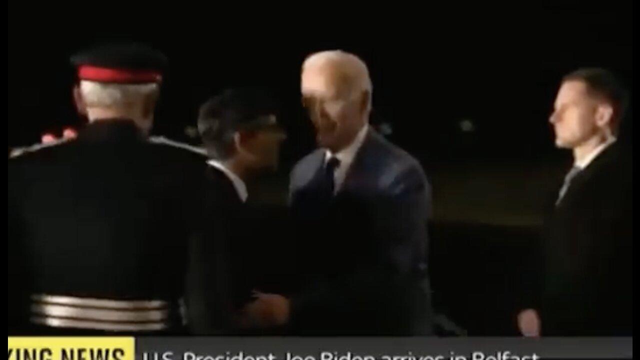 Joe Biden Shoves British PMAside to Salute a - One News Page VIDEO