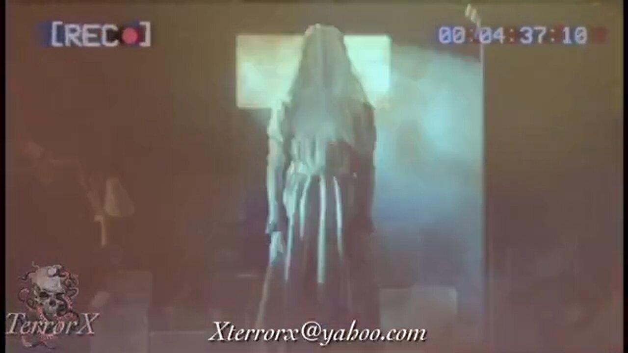 Relato de terror ( fantasma en la sala ) - One News Page VIDEO