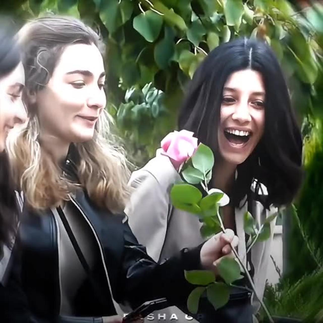 Prank with cute random girl - One News Page VIDEO