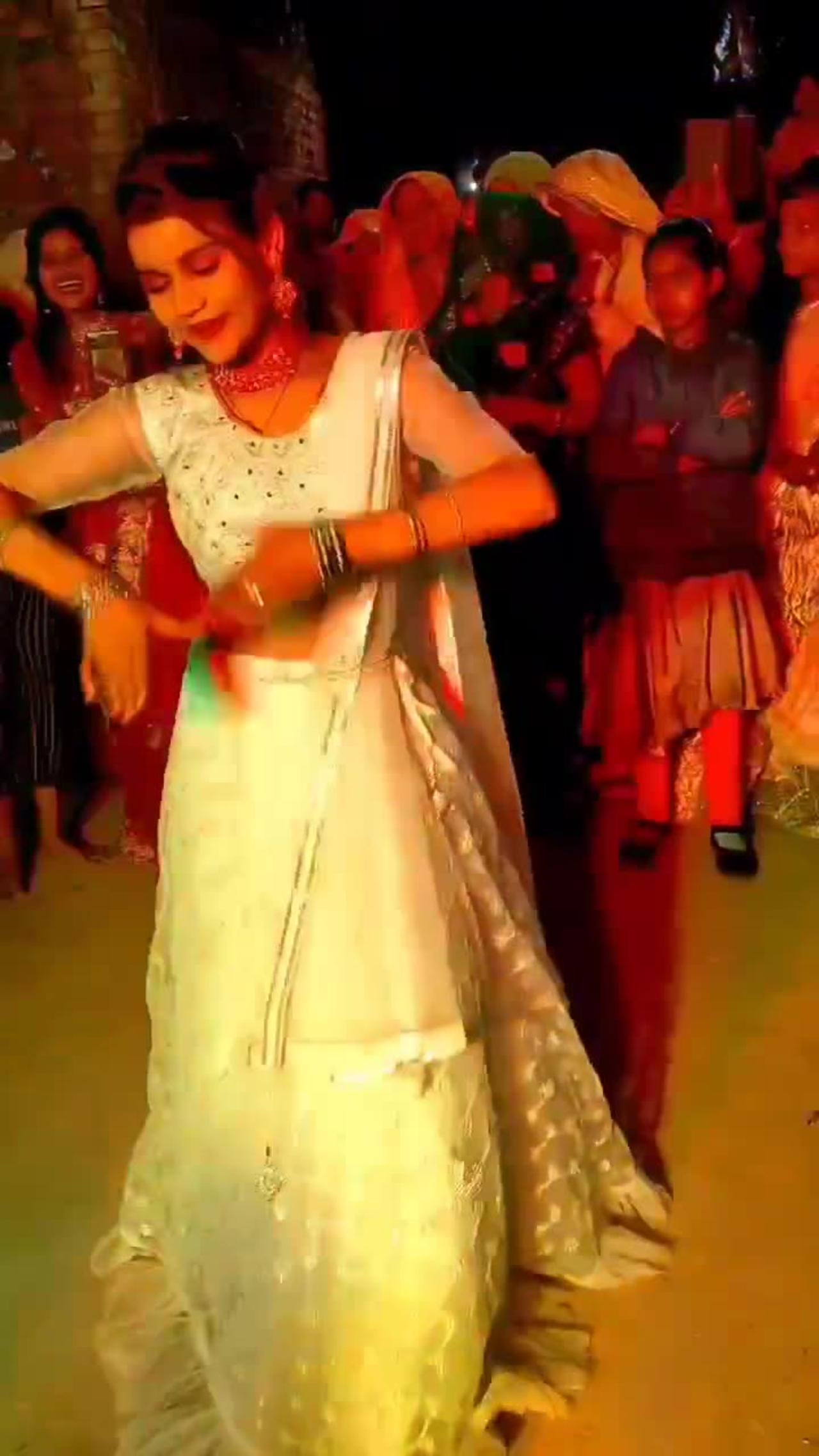 Indian marriage dance - One News Page VIDEO
