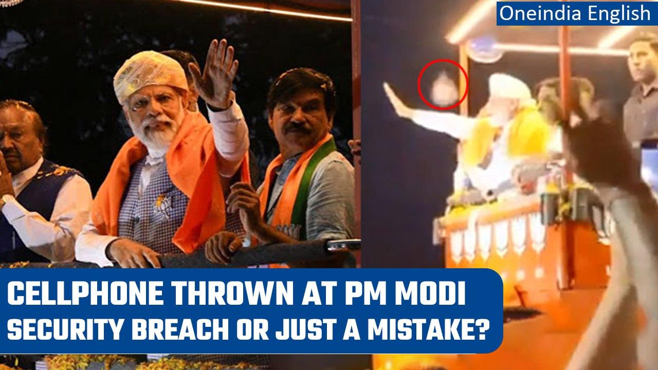 Karnataka: Phone thrown at PM Modi during - One News Page VIDEO
