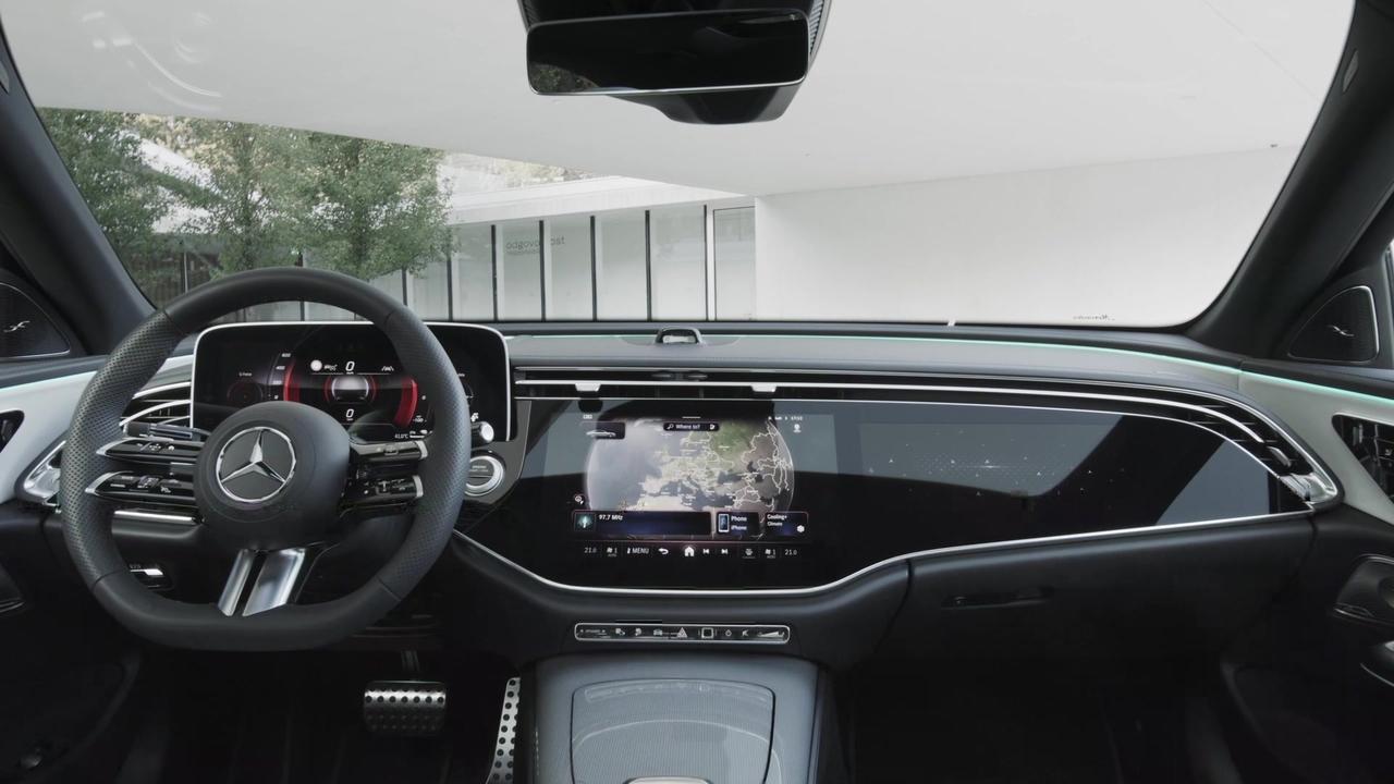 Mercedes-Benz E-Class AMG Line Interior Design - One News Page VIDEO