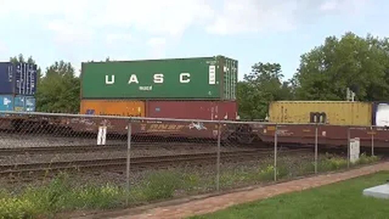 Norfolk Southern Intermodal Train from Marion, - One News Page VIDEO