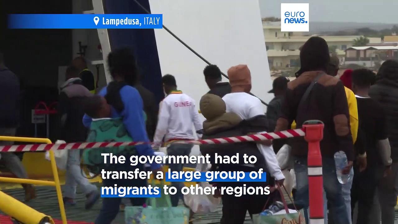 650 migrants have been evacuated from Lampedusa - One News Page VIDEO