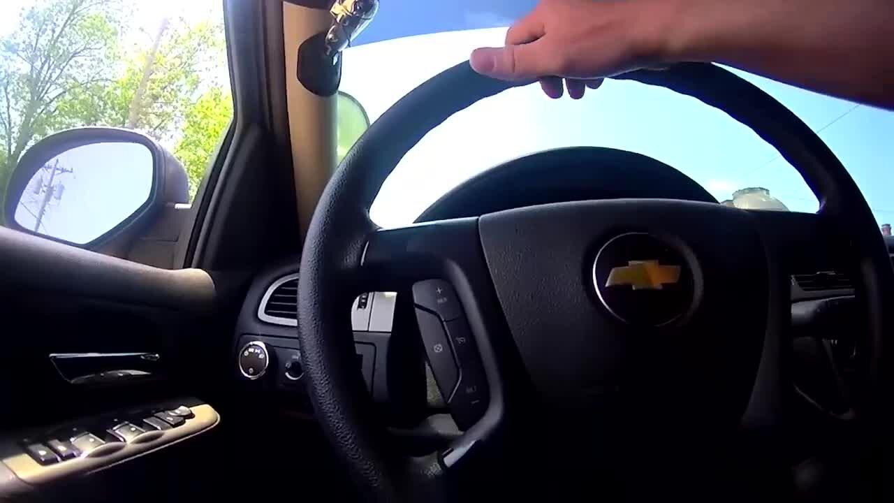 Sallisaw police officers stop chase using police - One News Page VIDEO