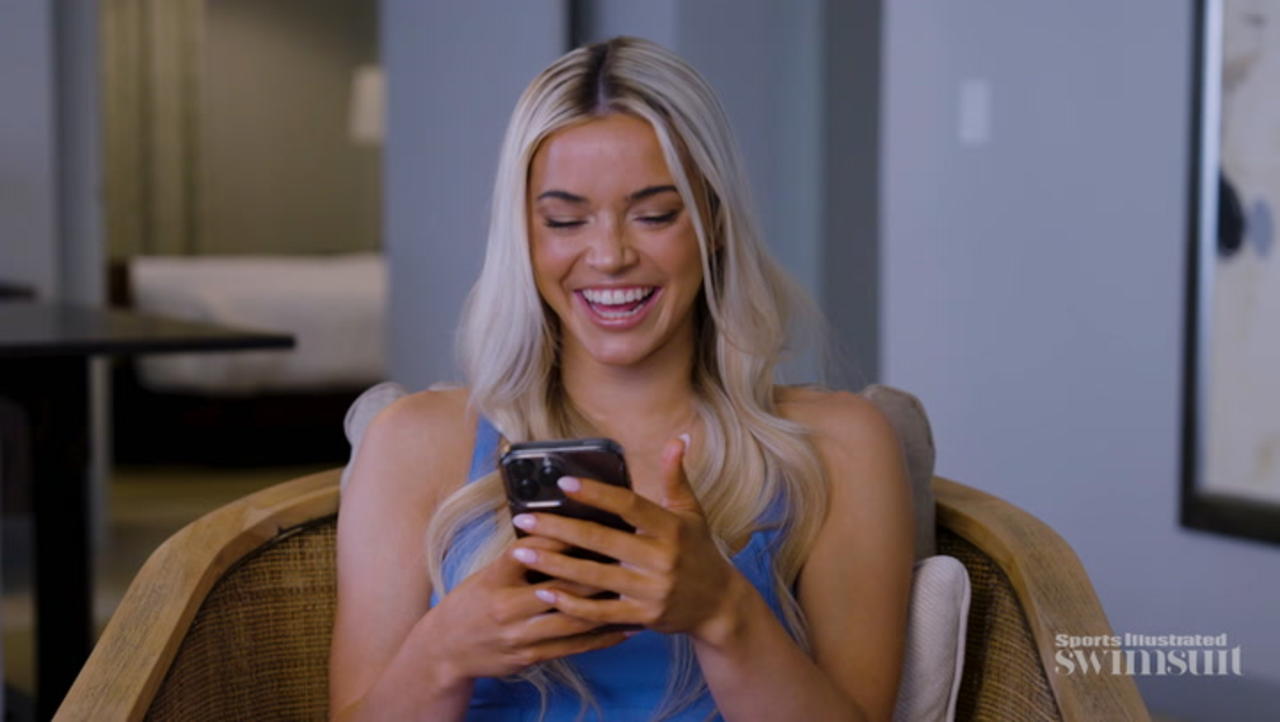 2023 SI Swimsuit Rookie Olivia Dunne On Social - One News Page VIDEO
