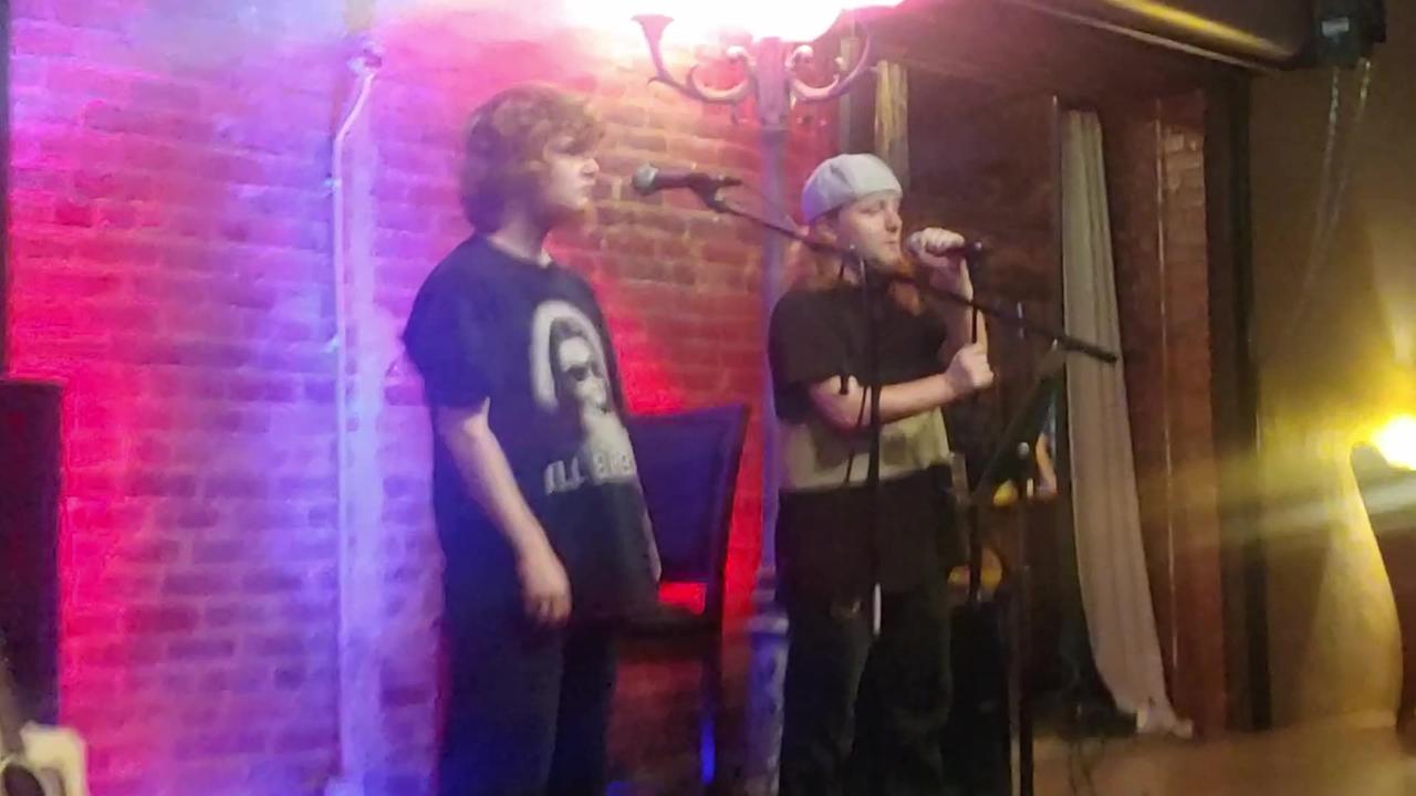 Open Mic with Autymn at The Majestic in Abilene - One News Page VIDEO