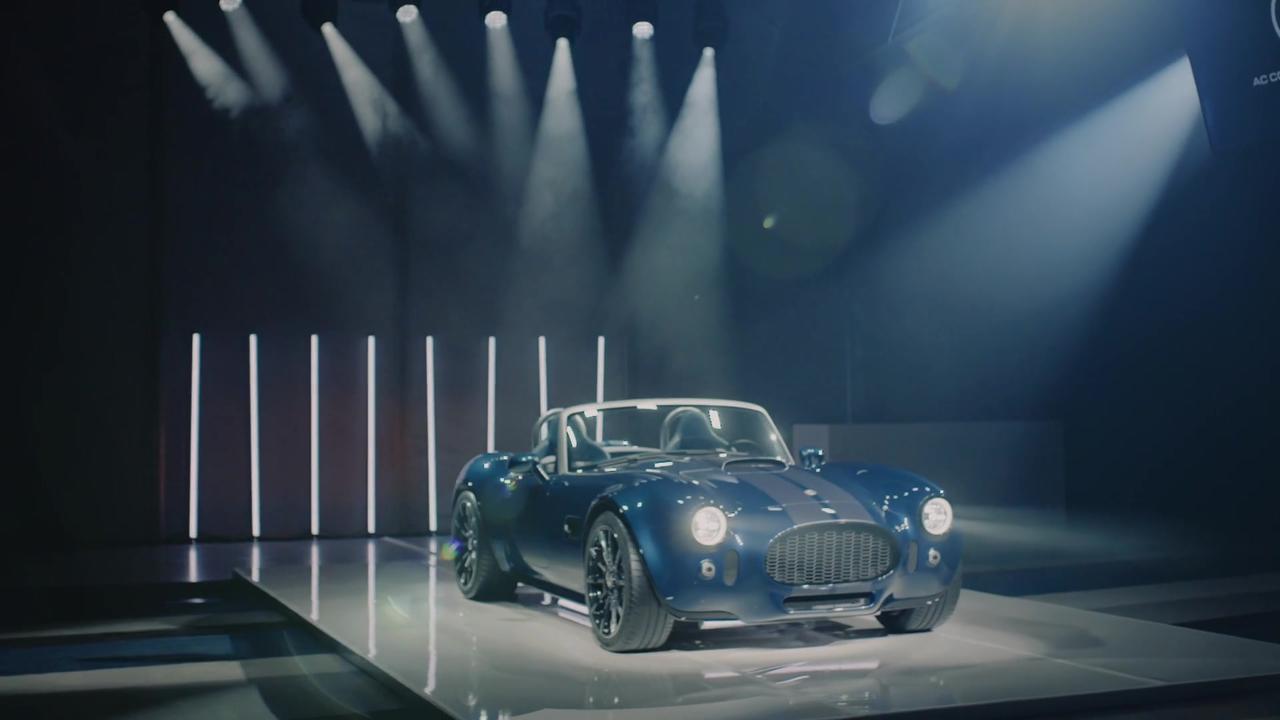 New AC Cobra GT Roadster makes sensational - One News Page VIDEO