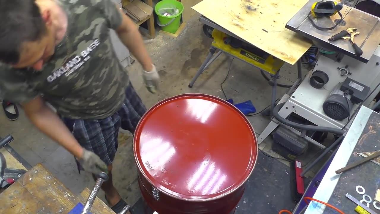 A cool idea from a car oil barrel! I wish I knew - One News Page VIDEO