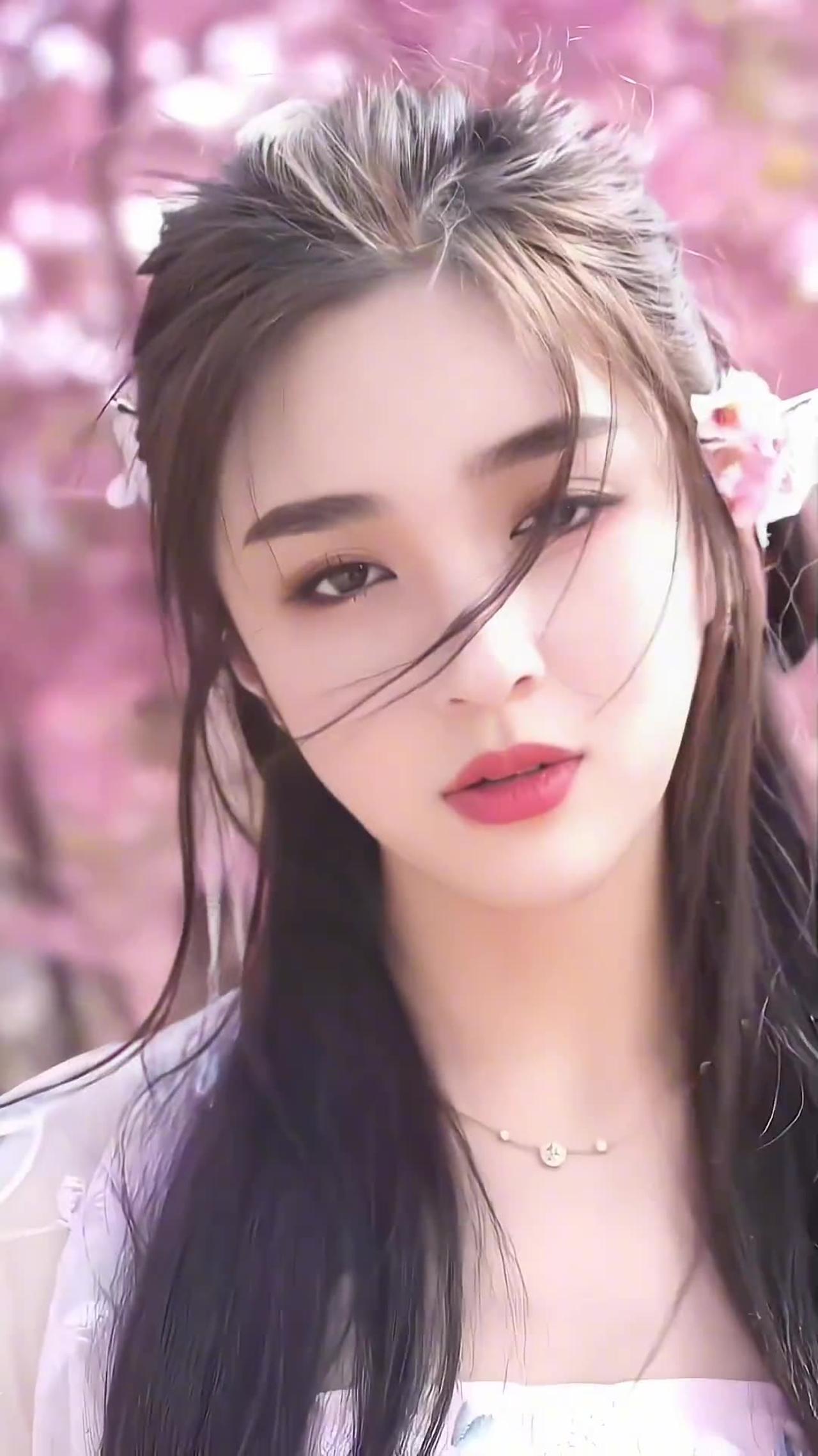 Thousands of beautiful women, which one do you - One News Page VIDEO