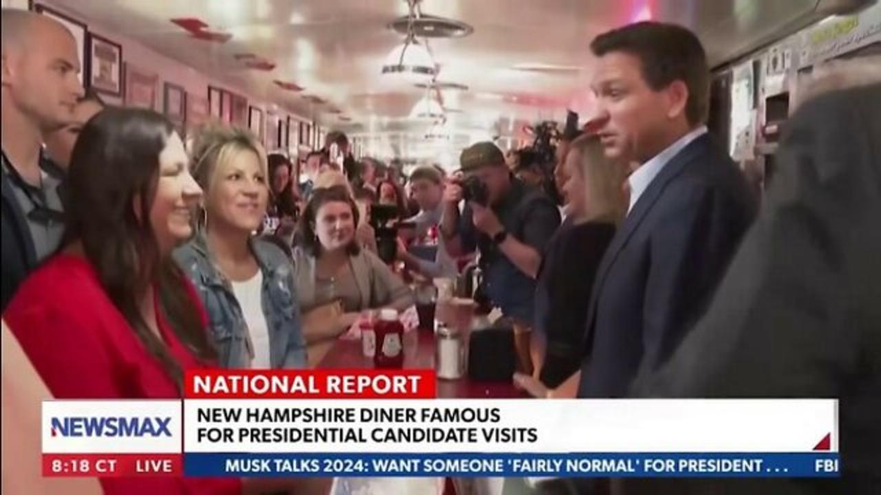 Presidential Candidates visit Red Arrow Diner - One News Page VIDEO