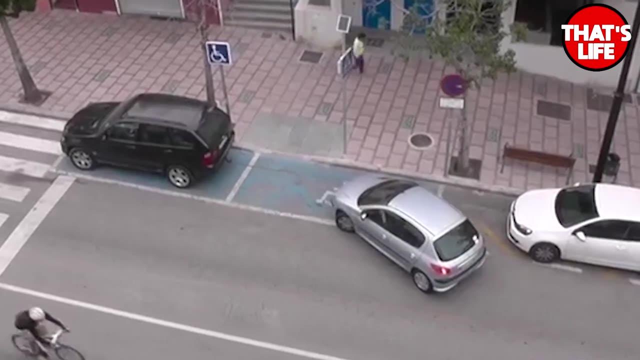 FUNNY PARKING FAILS - One News Page VIDEO
