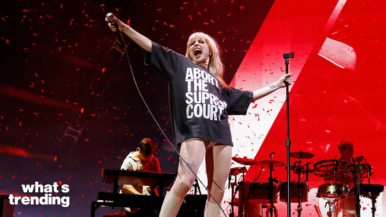 Paramore Singer Hayley Williams Urges Fans Not - One News Page VIDEO