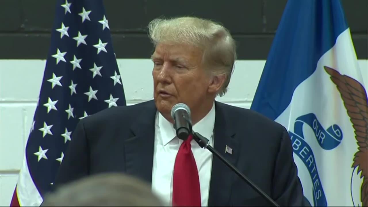 Donald Trump on the Campaign Trail in Iowa - One News Page VIDEO
