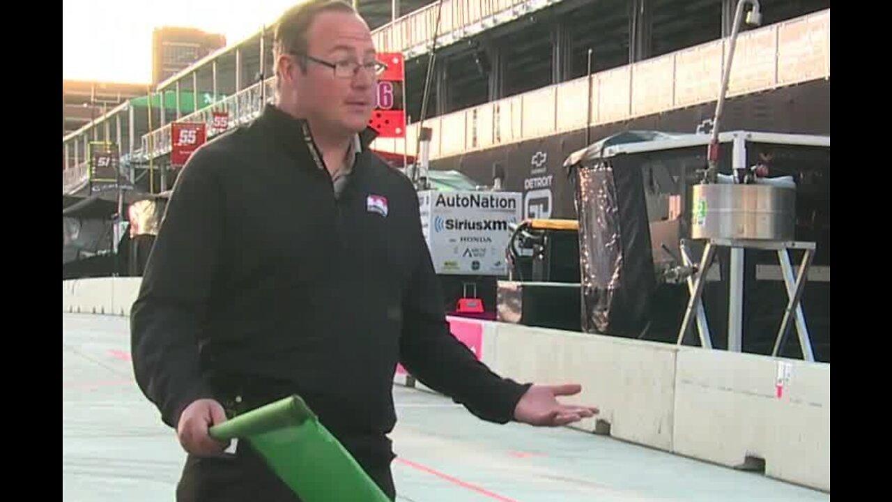 Interview with IndyCar Series flagman Aaron - One News Page VIDEO