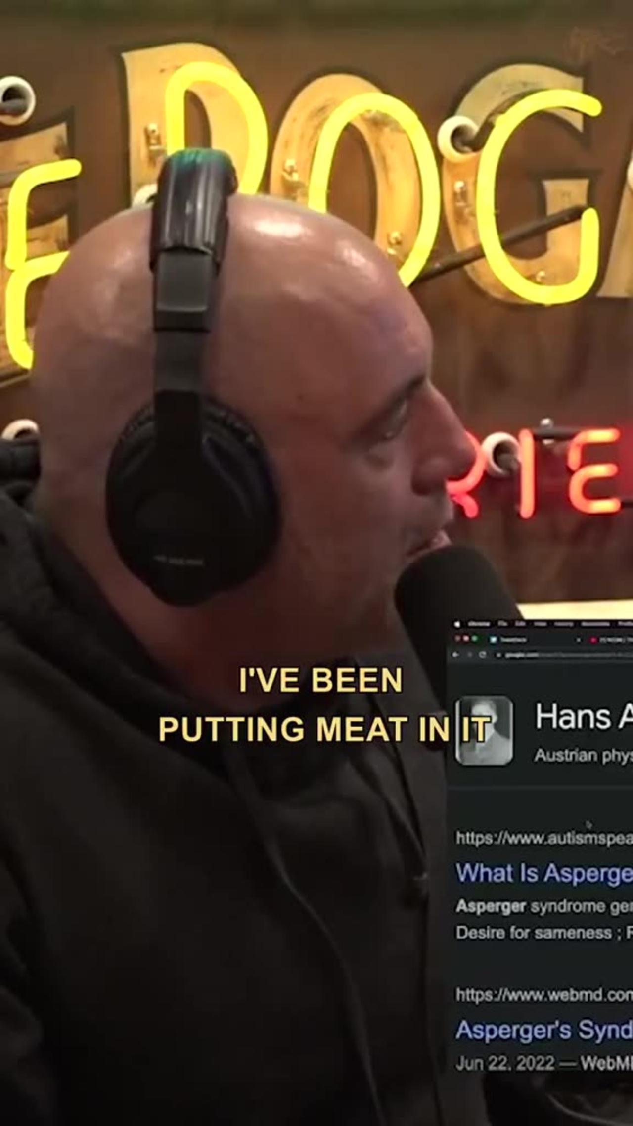 Joe Rogan Couldn't Stop Laughing At Theo - One News Page VIDEO