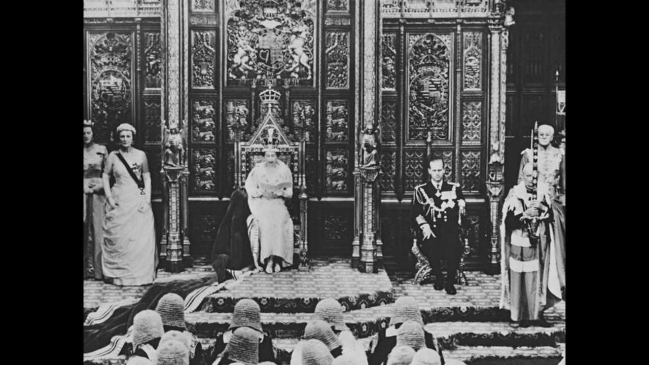 The Voice Of Richard Dimbleby - One News Page VIDEO