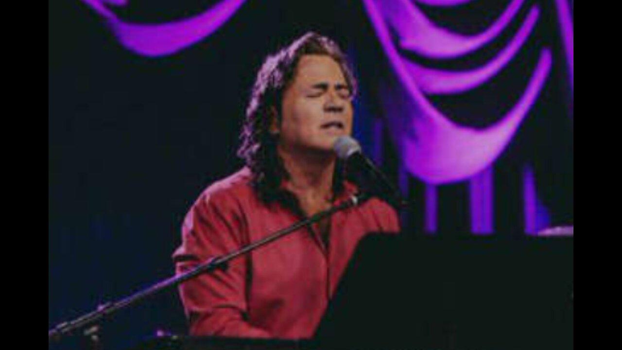 Kim Clement - I Was Born For You - One News Page VIDEO